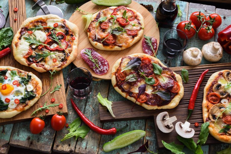 Esplorando i Tipi di Pizza Italiana: Dalla Tradizione alla Creatività